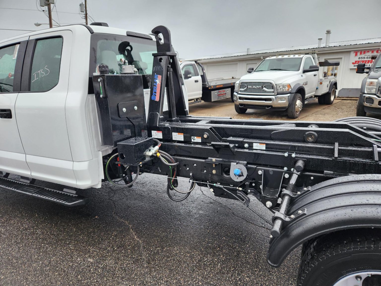 2022 Ford F550 Ext Cab 4x4 Hooklift **SOLD** - Tipton Sales & Parts, Inc