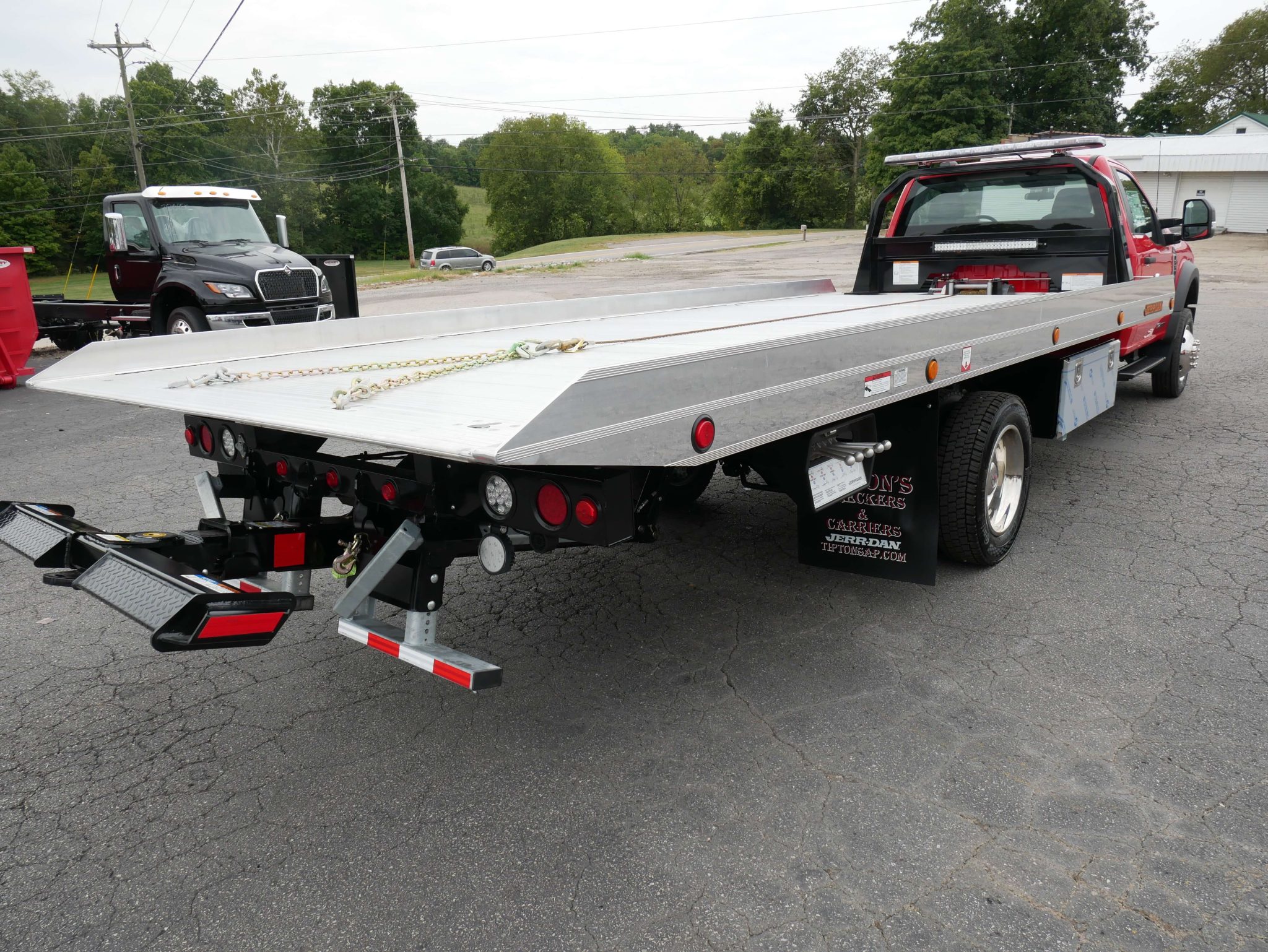 2024 Ford F550 - Jerr-Dan 20ft Aluminum Rollback Bed - Tipton Sales ...