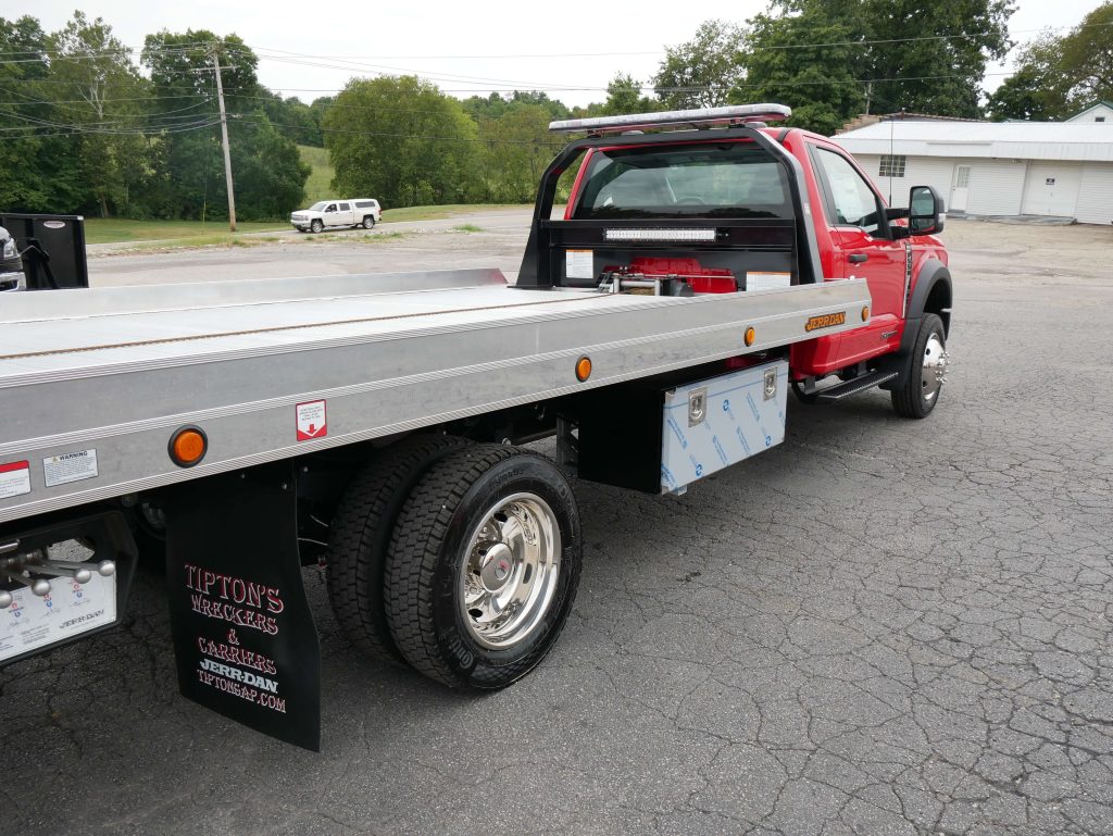 2024 Ford F550 - Jerr-Dan 20ft Aluminum Rollback Bed - Tipton Sales ...