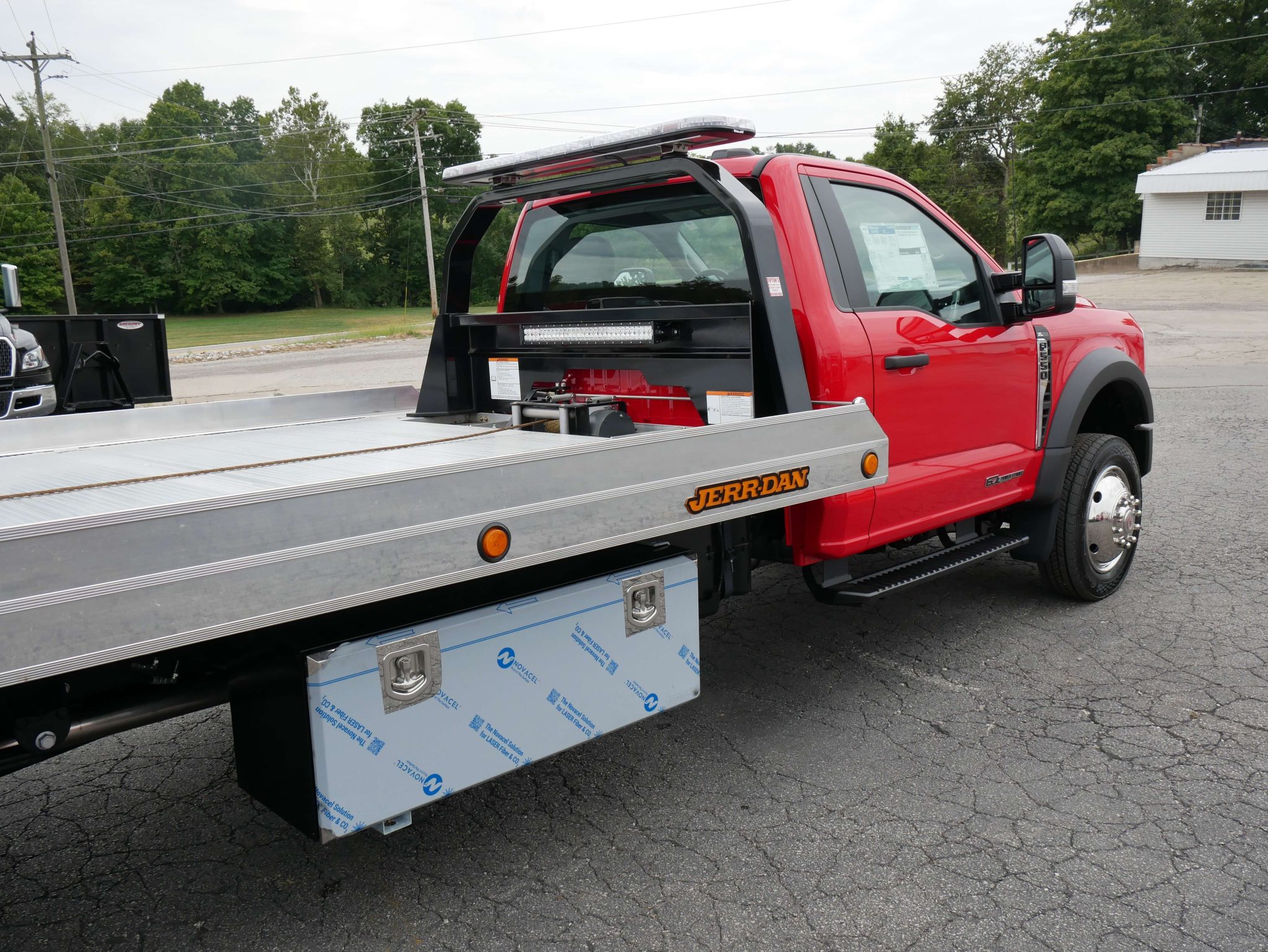 2024 Ford F550 - Jerr-Dan 20ft Aluminum Rollback Bed - Tipton Sales ...